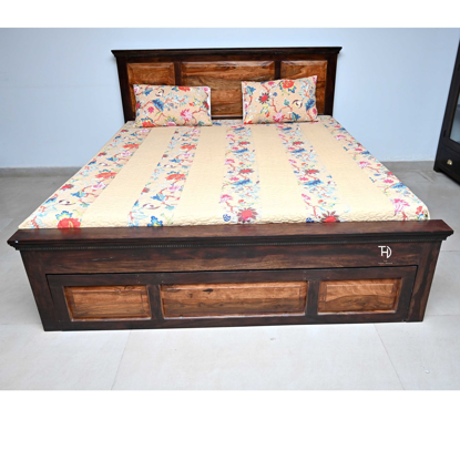 Buy Robert Bed Online in India | The Home Dekor