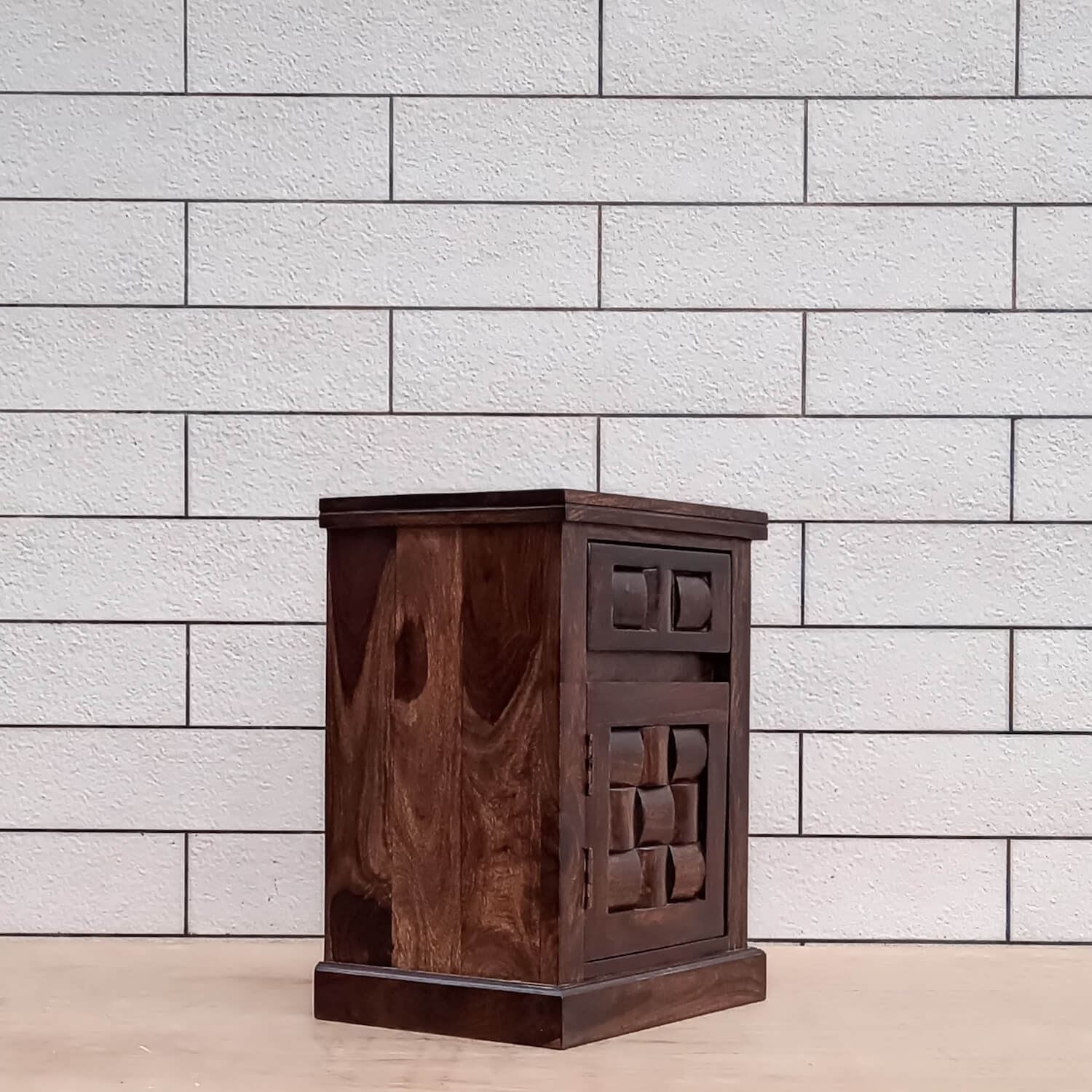 Buy Round Tile Bedside Table Online in India | The Home Dekor